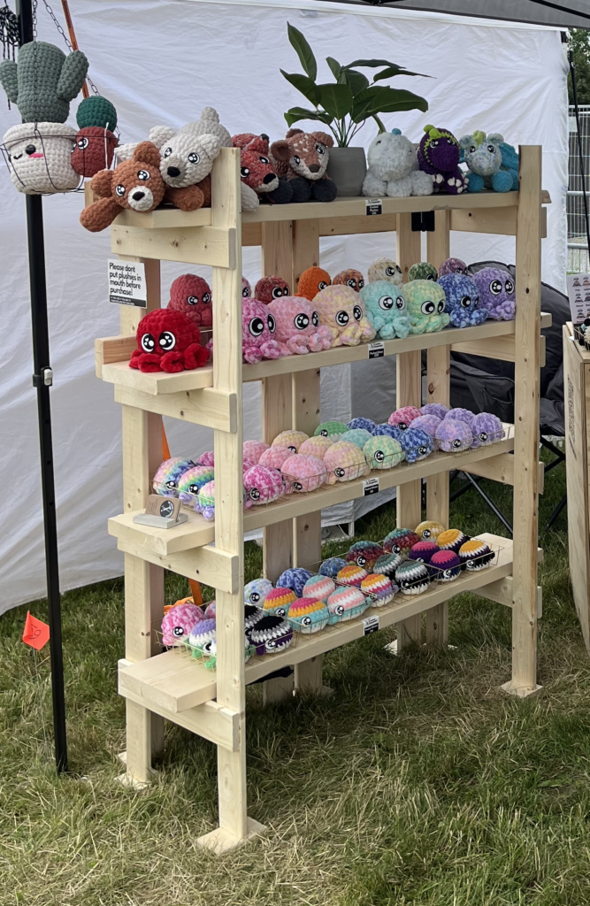 Free Standing Collapsable Market Shelf Plans | FREE - The Crochet Carpenter